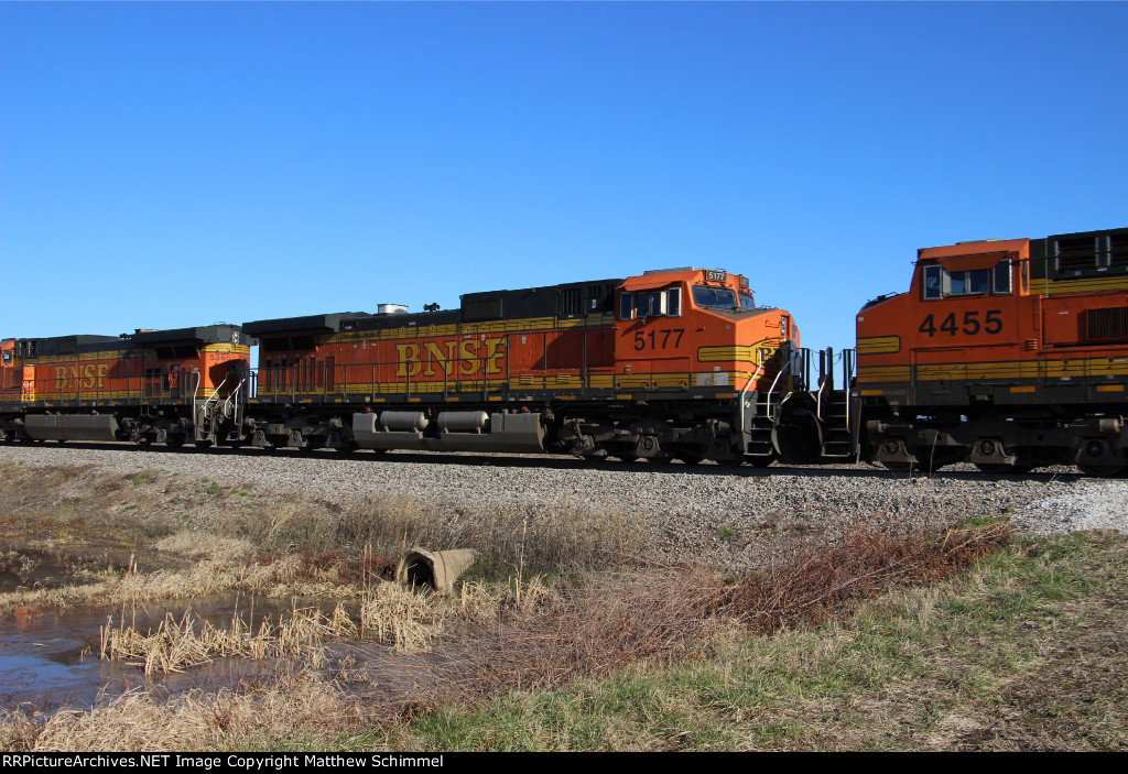 BNSF 5177
